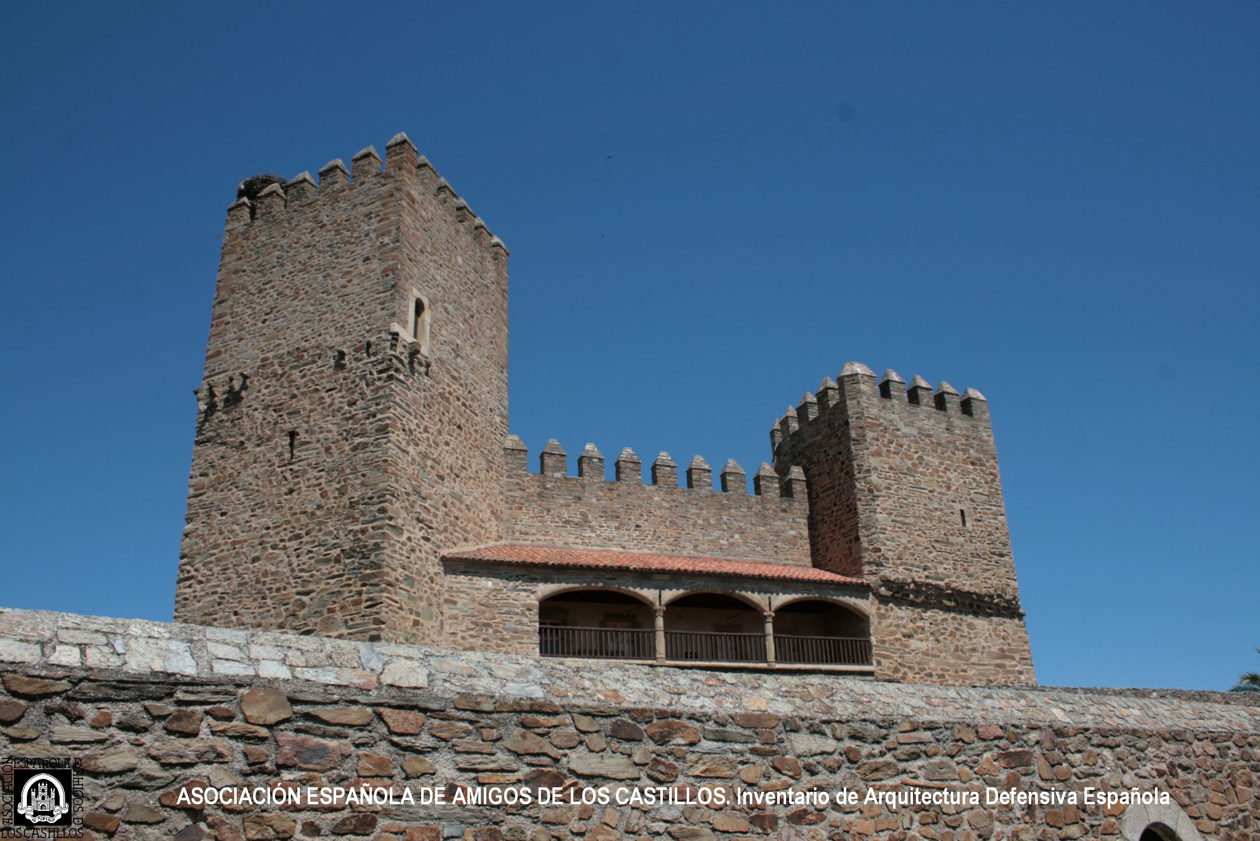 Monroy, Castillo de | Asociación española de amigos de los Castillos ...