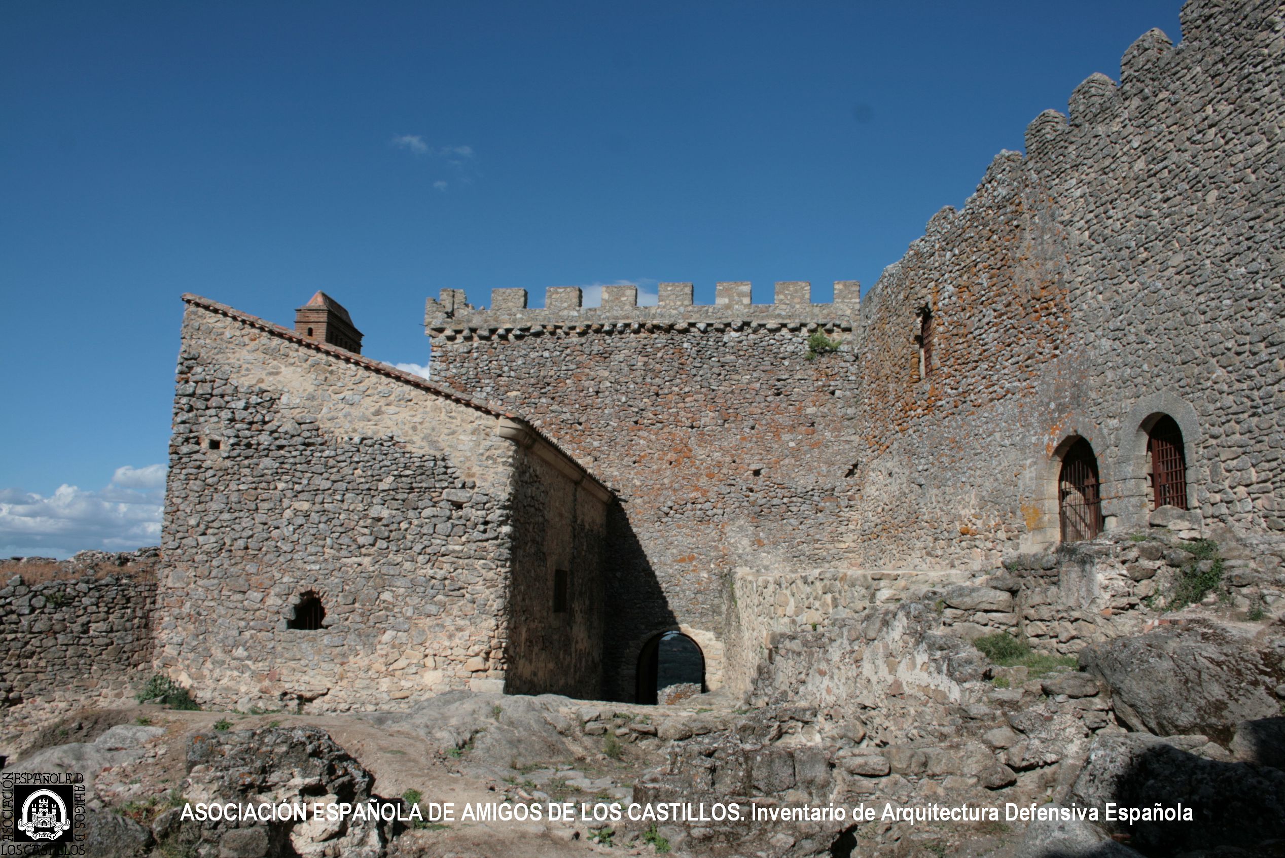 Montánchez, Castillo de | Asociación española de amigos de los ...
