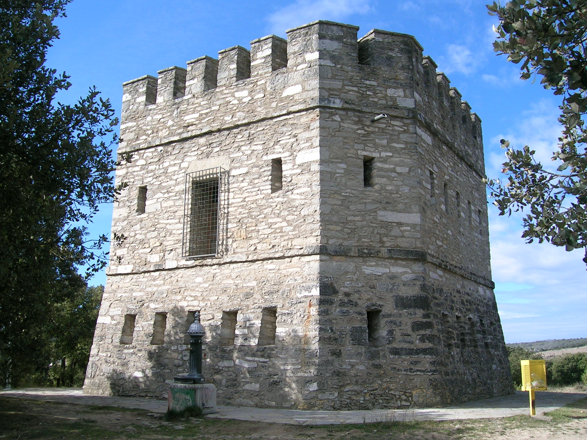 Torre del Encinal | Asociación española de amigos de los Castillos ...